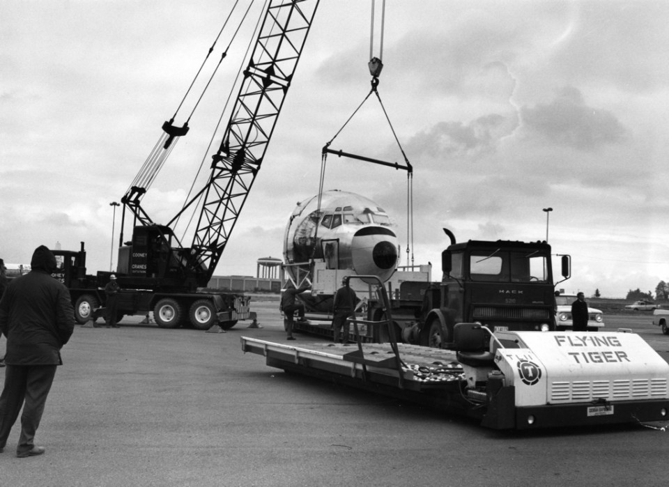 Odds and Ends: Repairing the Ethiopian 787; the ELT theory - Leeham ...